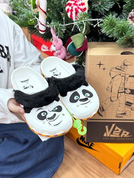 CROCS PANDA – V2R Store