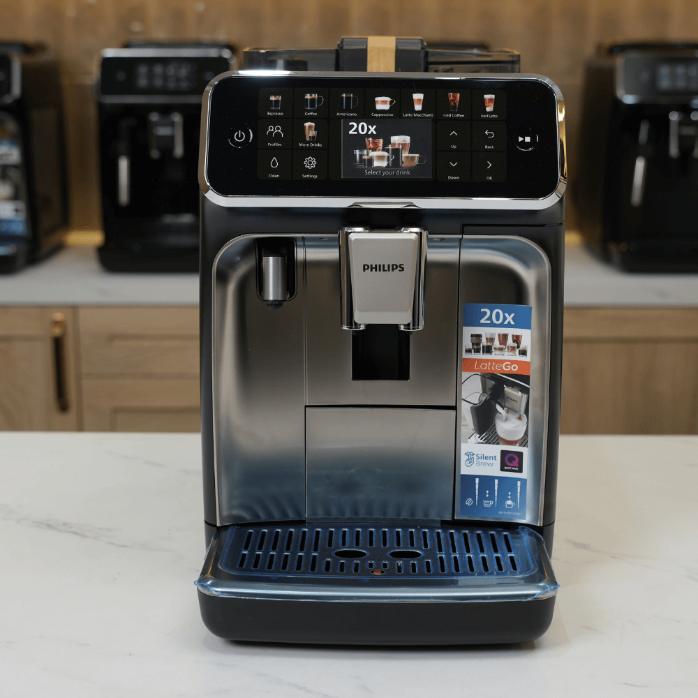 Máy pha cà phê Philips Series 5500 EP5547/90 model 2025