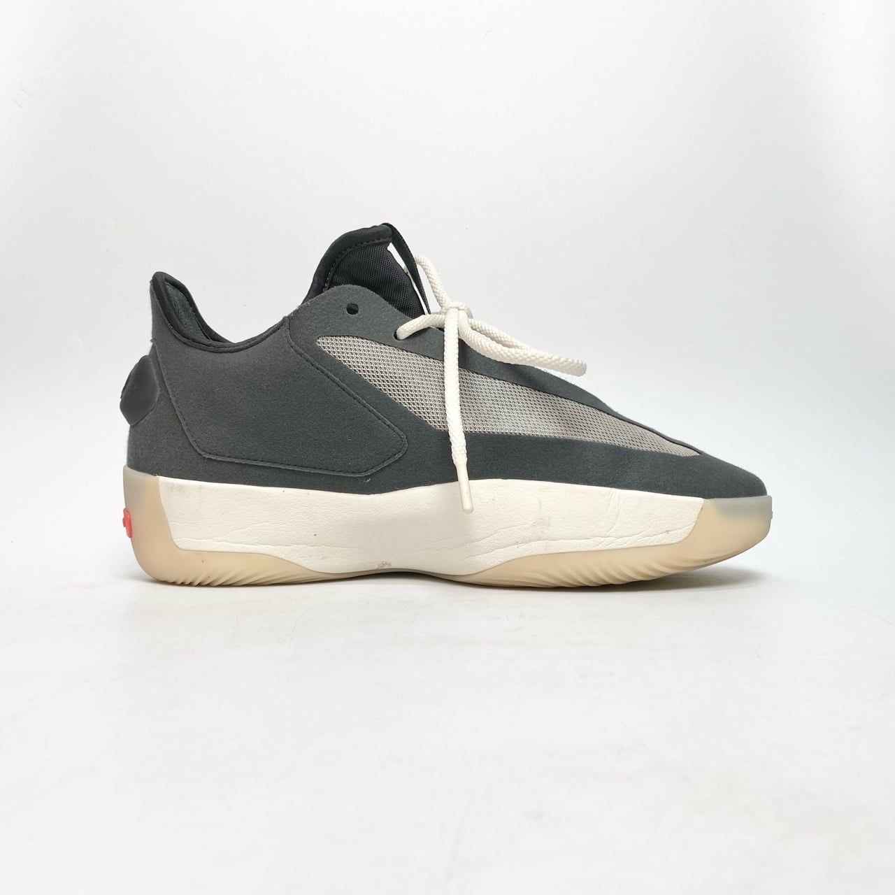 ADIDAS FEAR OF GOD ATHLETICS II METAL GREY HQ9426 – Tiệm Giày Cỏ 98