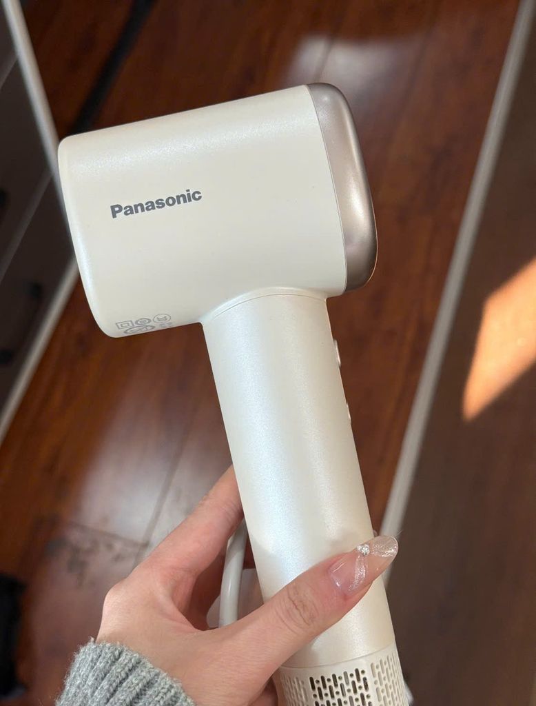 MÁY SẤY TÓC ION TỐC ĐỘ CAO PANASONIC EH-NE6L