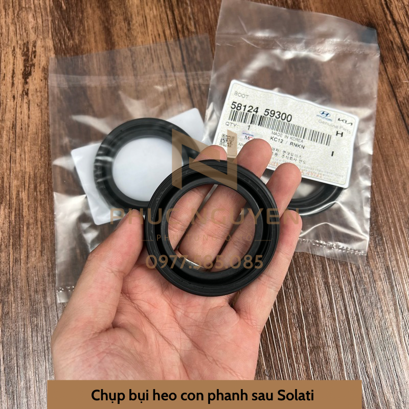 Chụp bụi heo con phanh sau Solati – Phụ Tùng Ô Tô Phúc Nguyễn