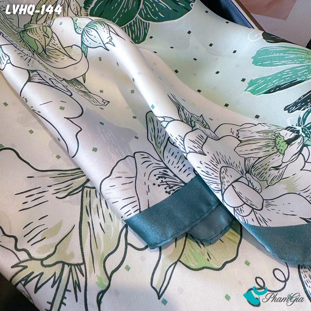 Khăn Lụa Vuông 70*70Cm Phong Cách Hàn Quốc Họa Tiết Hoa Lily Viền Xanh– Khăn choàng Phạm Gia