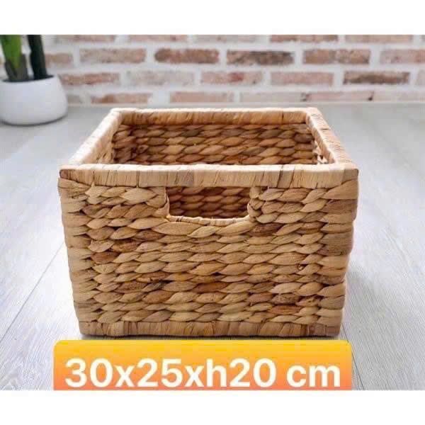 Khay lục bình DULO tự nhiên - chắc chắn, bền bỉ, để gọn đồ đạc.