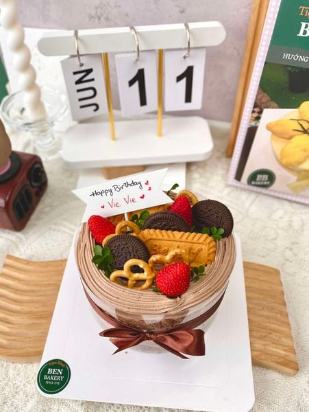Kem chocolate – Tiệm Bánh Ben Bakery