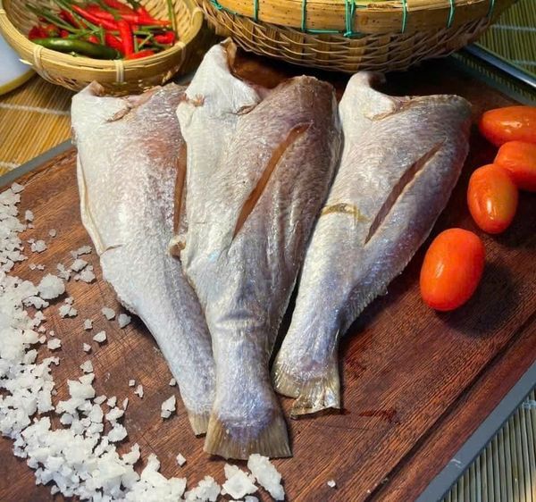 Cá Đù Sóc Nguyên Con 1 Nắng - 500G – Đặc Sản Út Gái